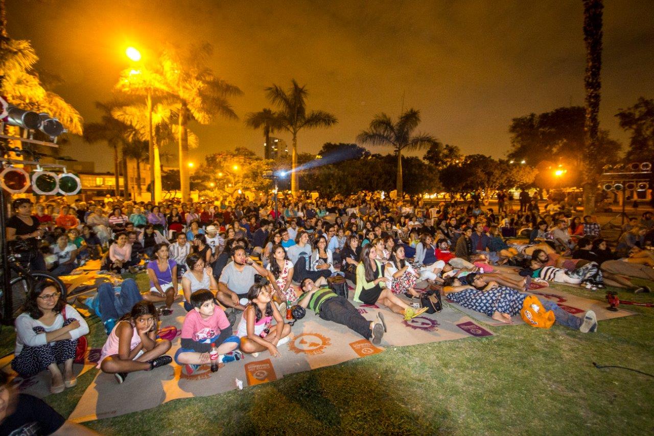 Cine en tu Parque: Vean "E.T." y "El Rey León" al aire libre, en San ...